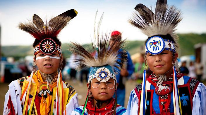 CHC2D - Unit 4 - Lesson 6: Post War: The 1970's - GlobalGeek