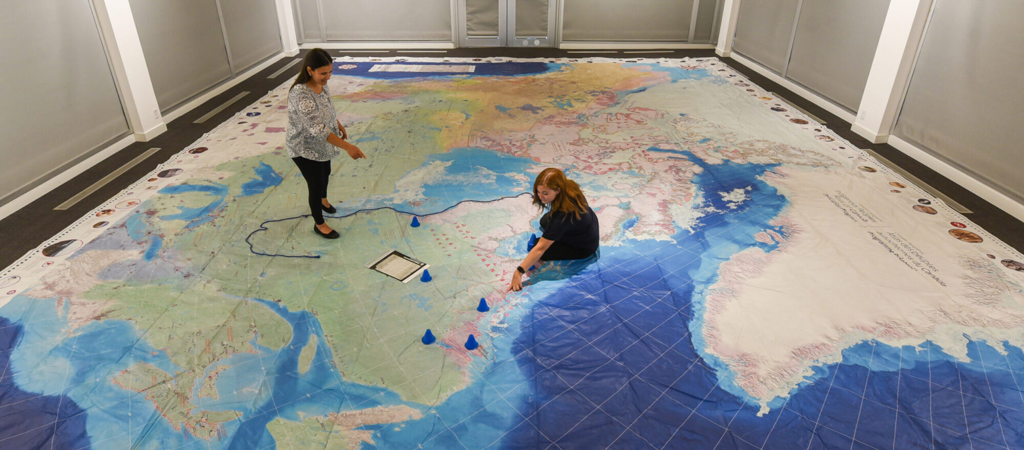 Canadian Geographic Giant Floor Maps - GlobalGeek